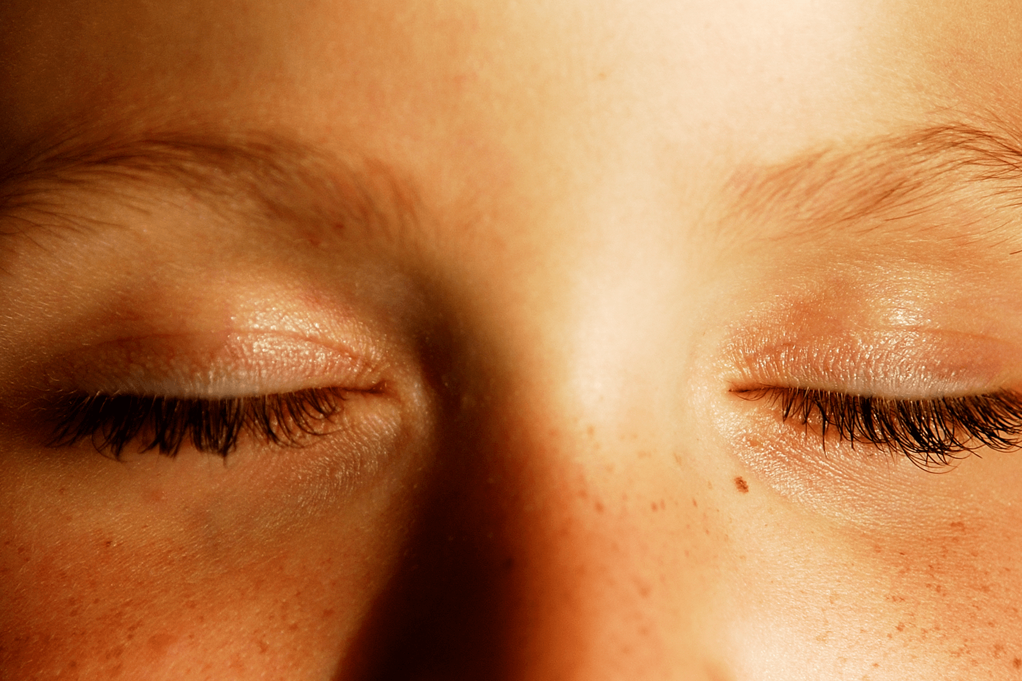 What Is Sleep In Your Eyes ZLEEPY 